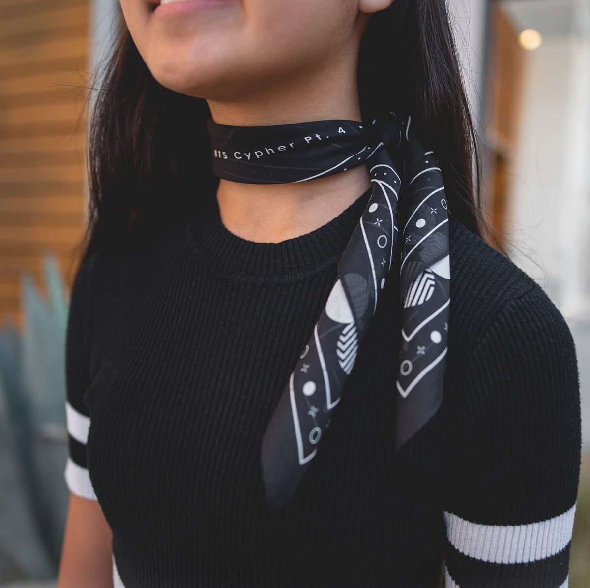 Wings Scarf – KYOOTPOP